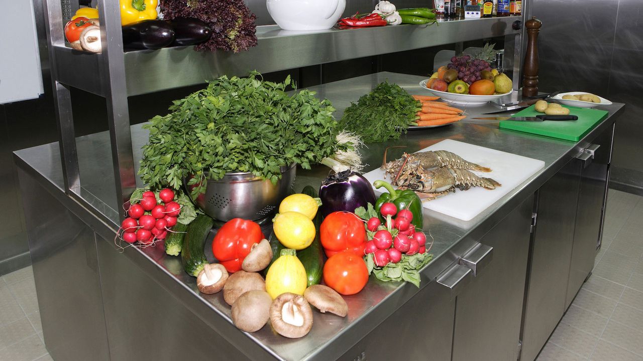 5 Superyacht Food Trends on Board